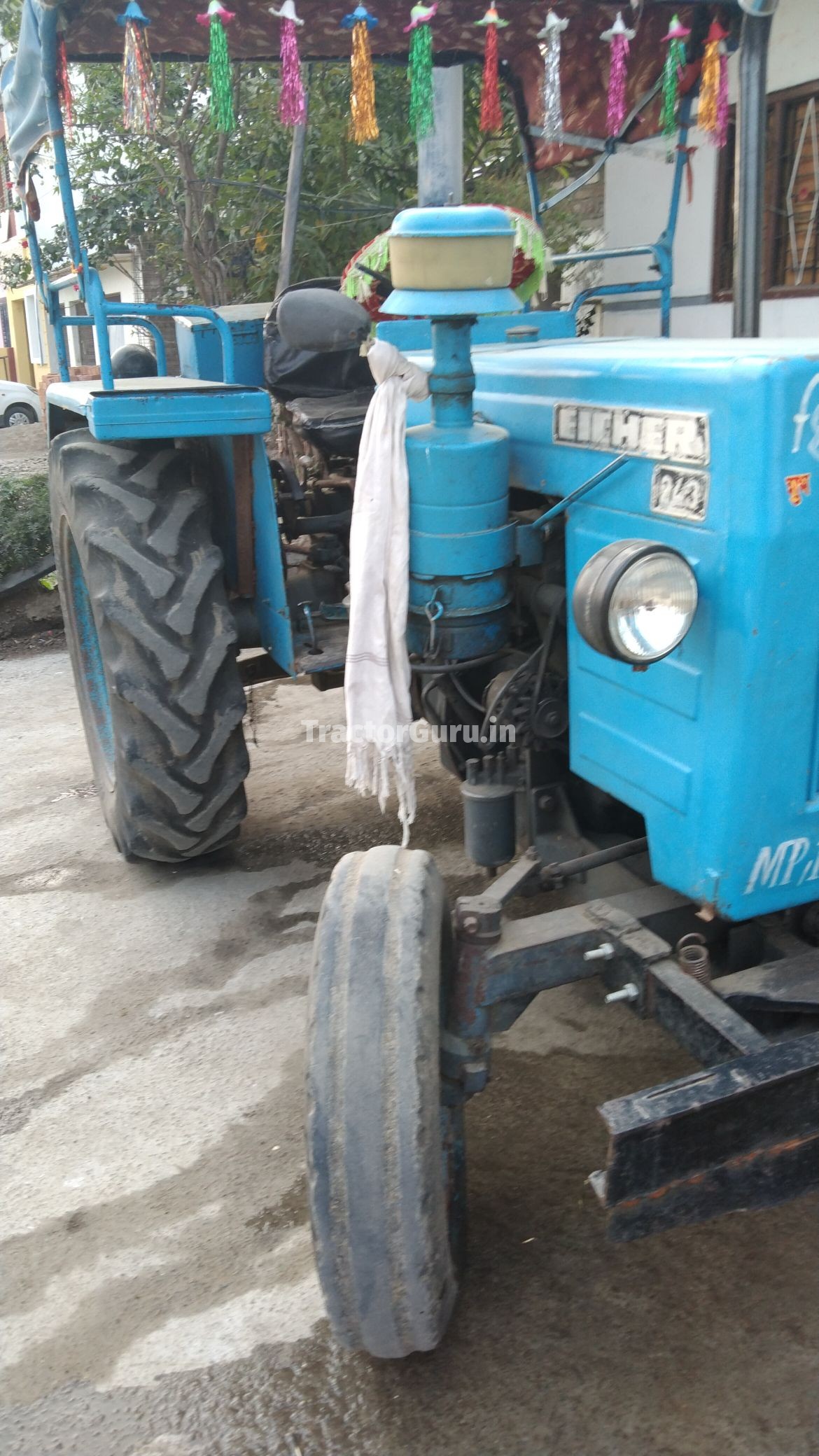 Get Second Hand Eicher 241 XTRAC Tractor in Good Condition - 5925