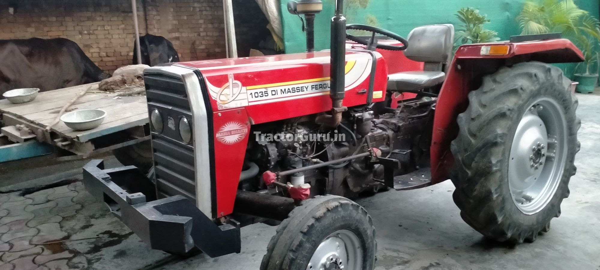Get Second Hand Massey Ferguson 1035 DI MS Tractor in Good Condition - 6609